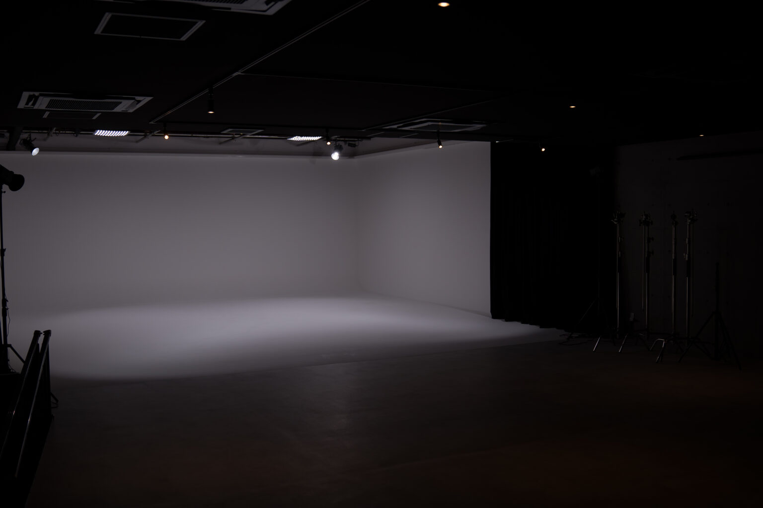 スタジオ紹介 | 株式会社LITORY｜STUDIO X GARAGE