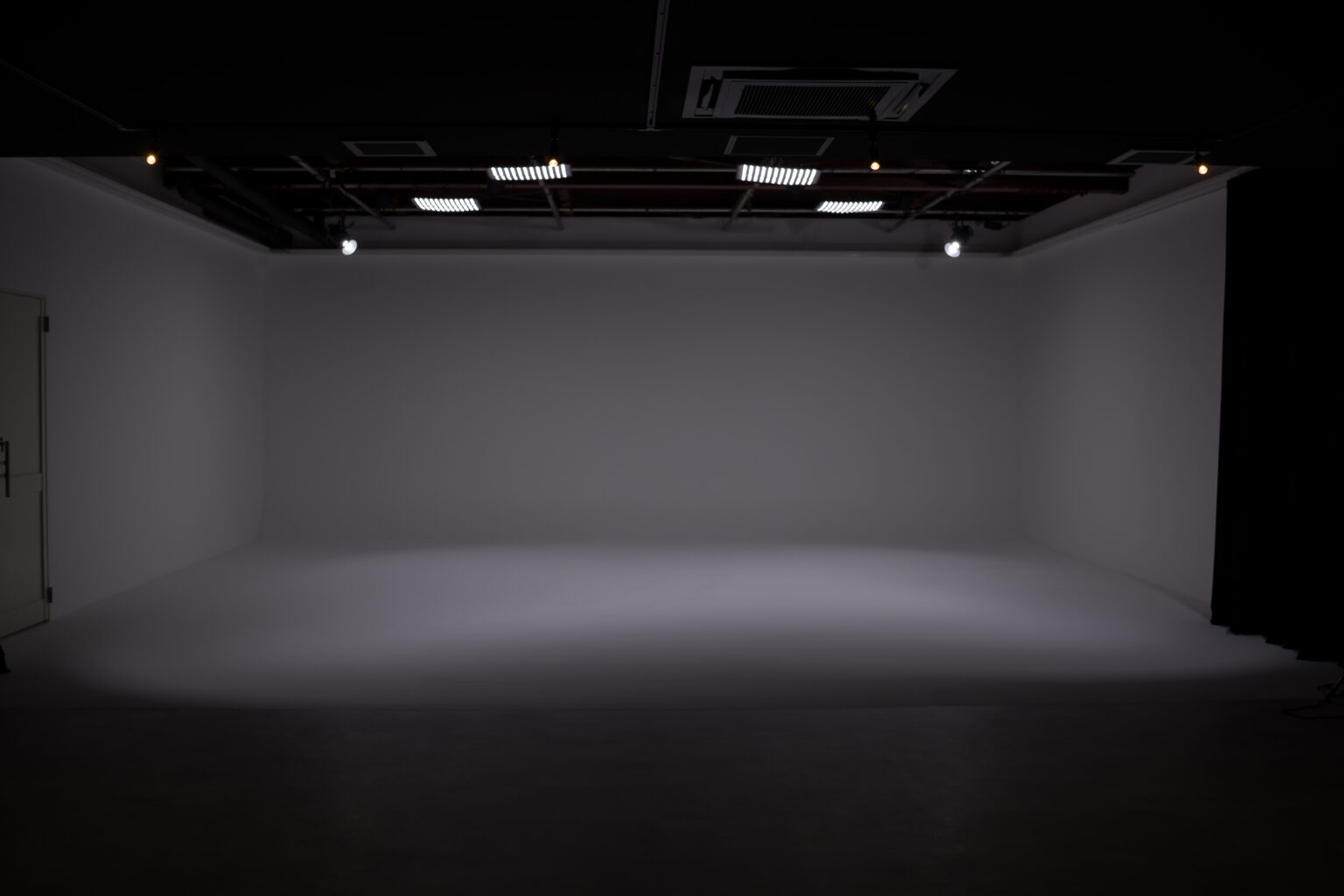 スタジオ紹介 | 株式会社LITORY｜STUDIO X GARAGE