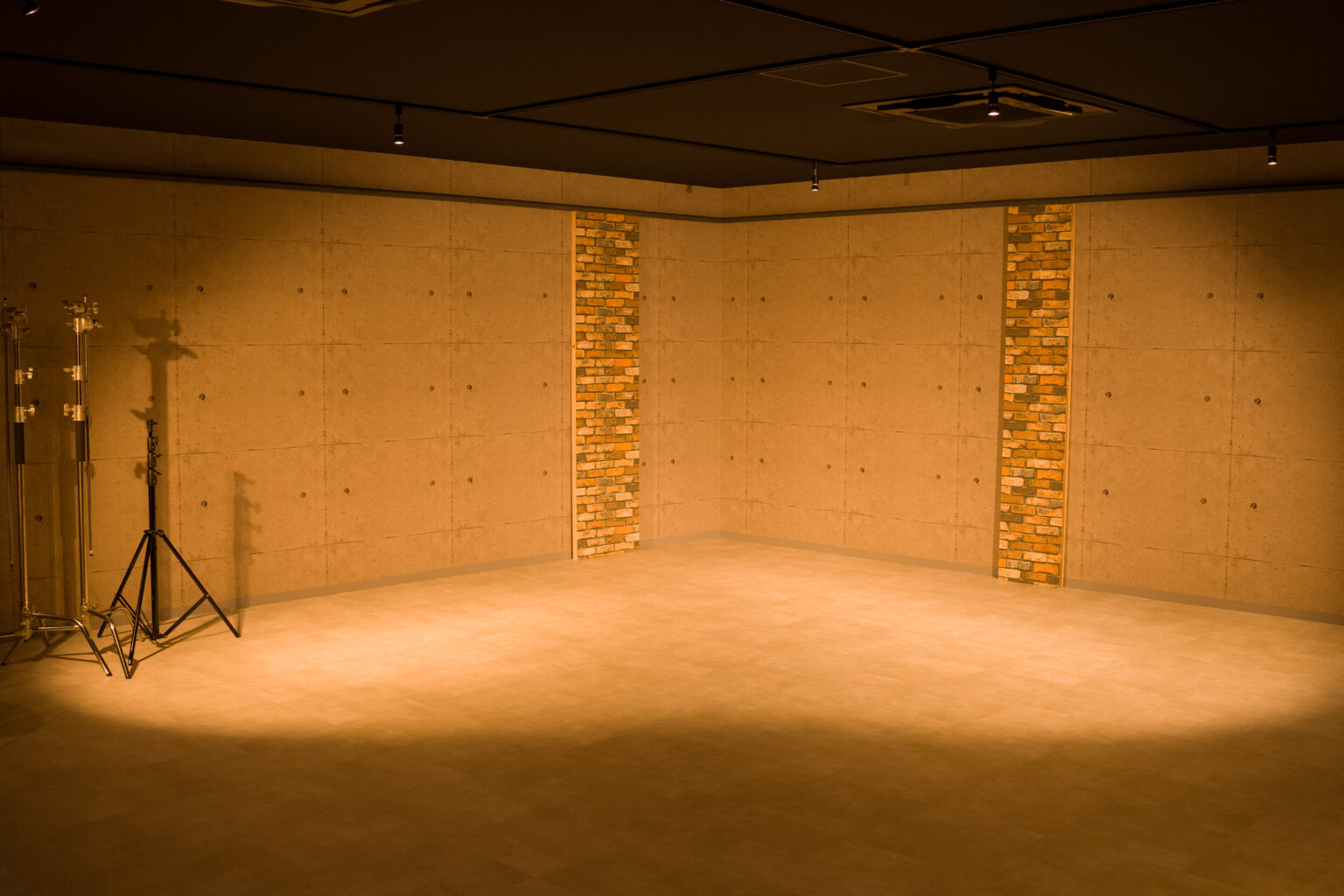 スタジオ紹介 | 株式会社LITORY｜STUDIO X GARAGE